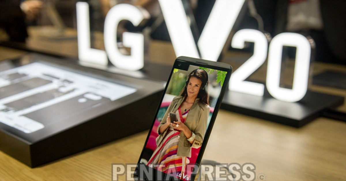 [포토] LG 스마트폰 V20 - CES 2017 현장 (70)