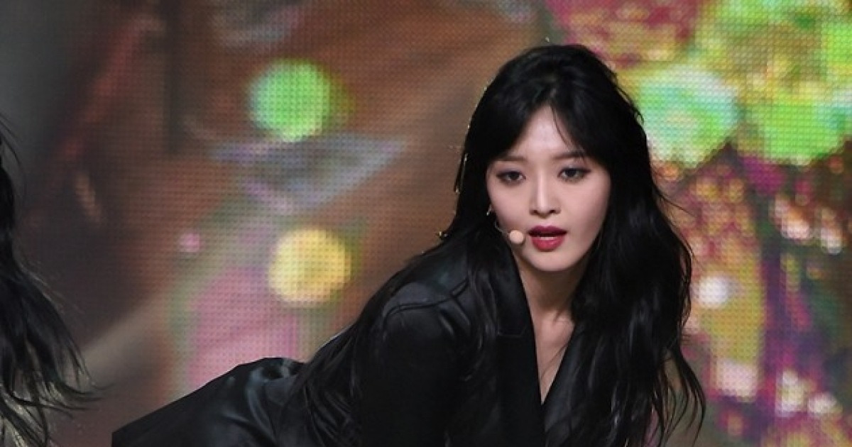 [HEI포토] AOA 찬미, '막내의 도도한 카리스마'