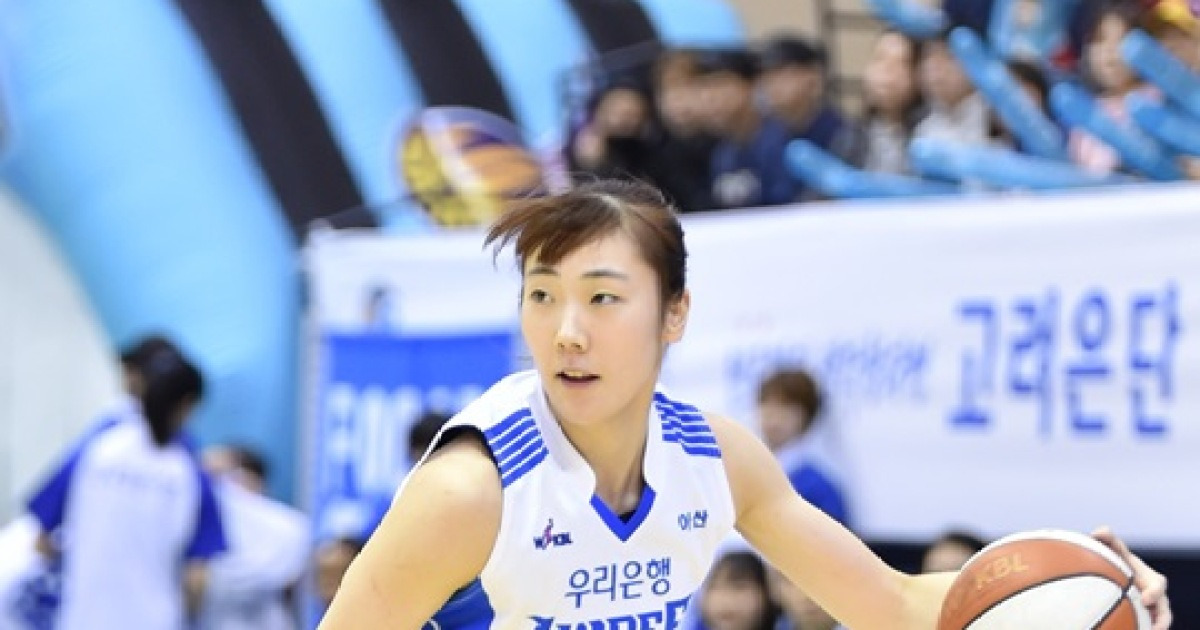 우리은행 박혜진, WKBL 5라운드 MVP.. MIP는 신한은행 유승희