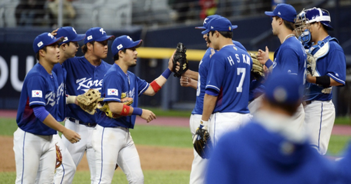 WBC 한국 대표팀 쿠바에 2연승.. 9회말까지 '진땀'