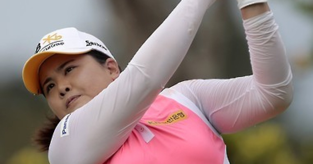 '돌아온 여제' 박인비, HSBC 2R 단독 선두 질주