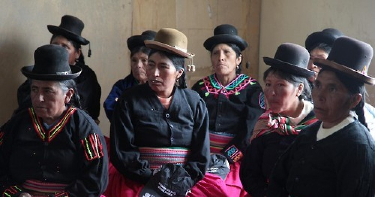 PERU WOMEN