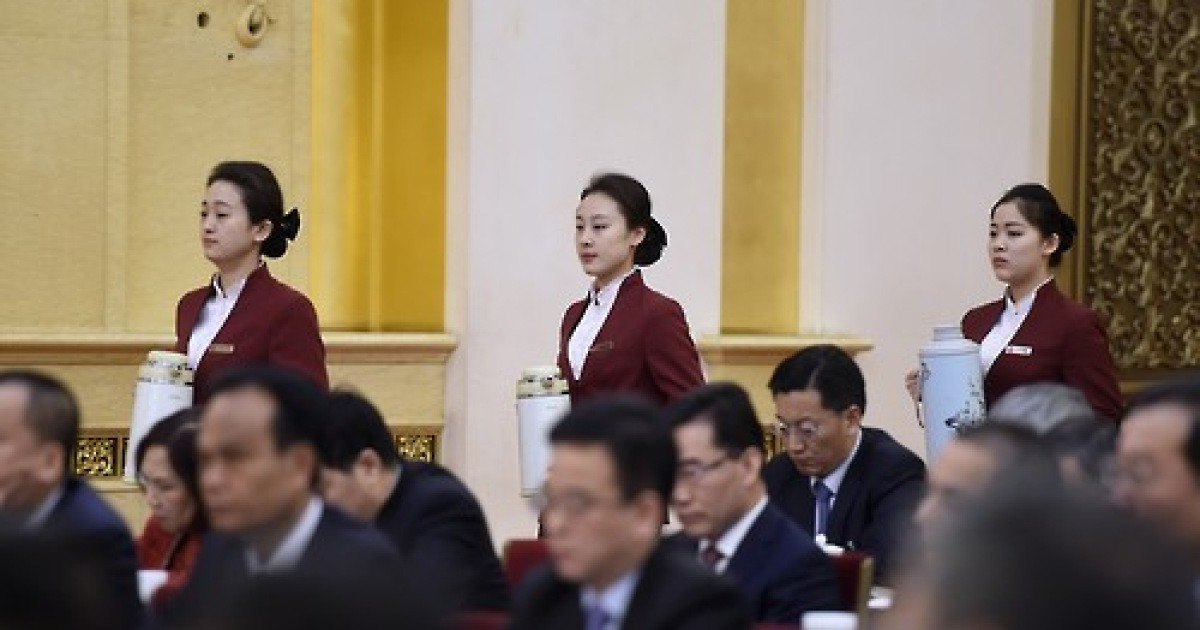 (TWO SESSIONS) CHINA-NPC-CPPCC-FEMALE (CN)