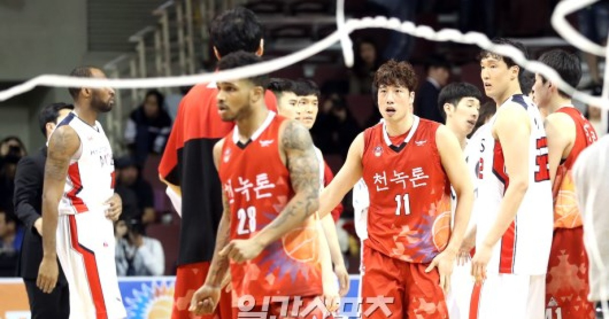 [포토]KGC,1차전승리