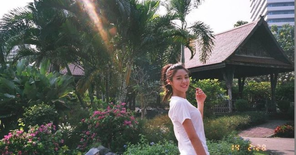 SHOT!] AOA 설현, 일상도 화보처럼.."오늘도 예쁨"