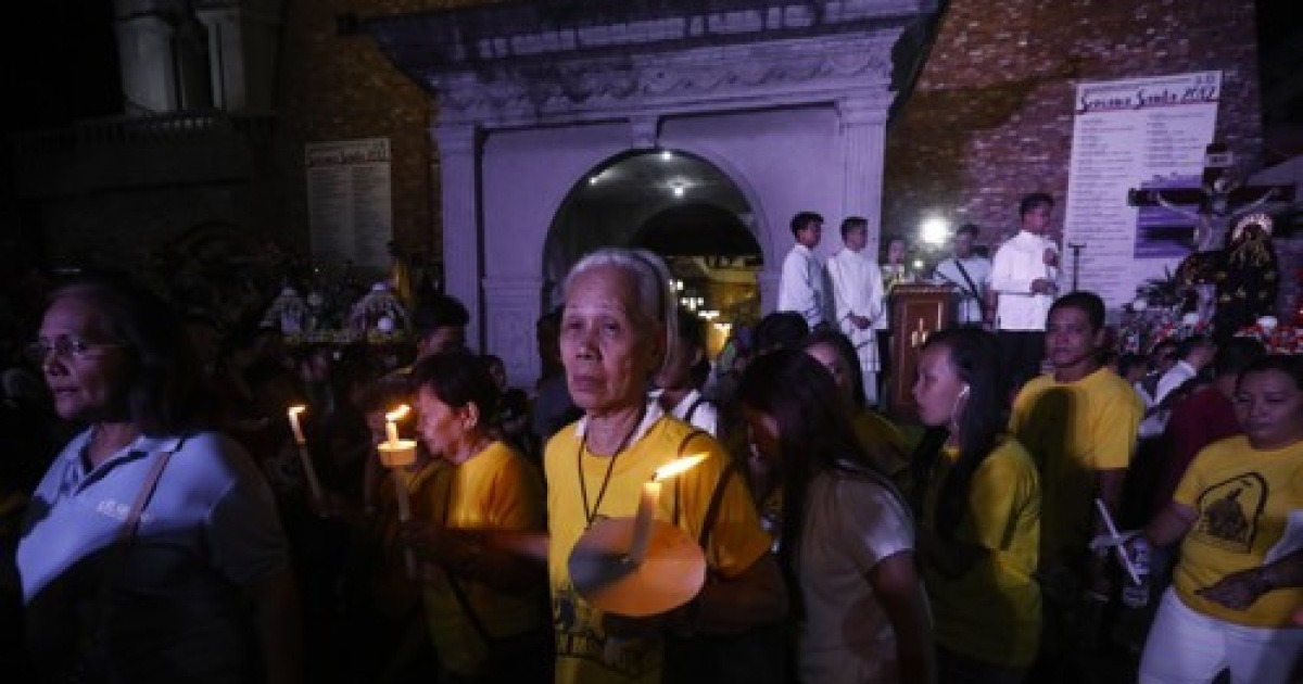 PHILIPPINES LENTEN PROCESSION