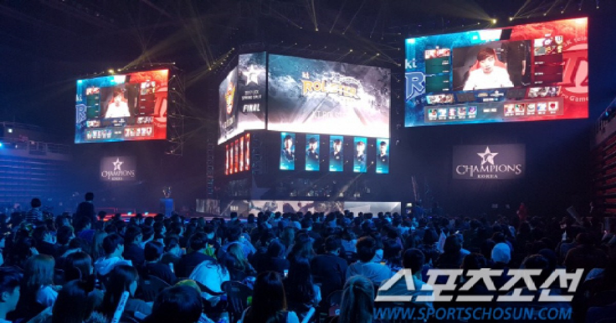 SKT T1, kt롤스터 3대0으로 꺾고 LCK 6번째 우승!