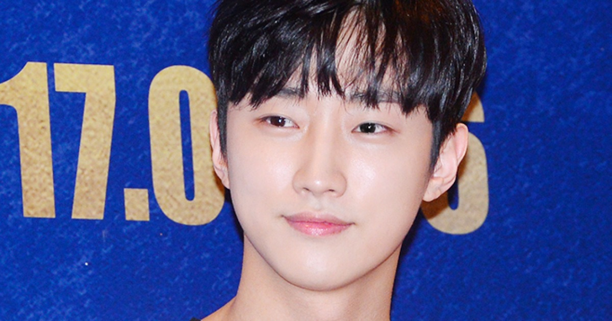 [TD포토] B1A4 진영 '조각미남'