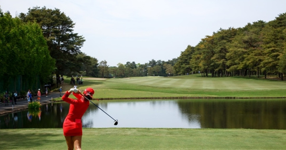 [포토] 안신애 'JLPGA 홀을 지배한다.'