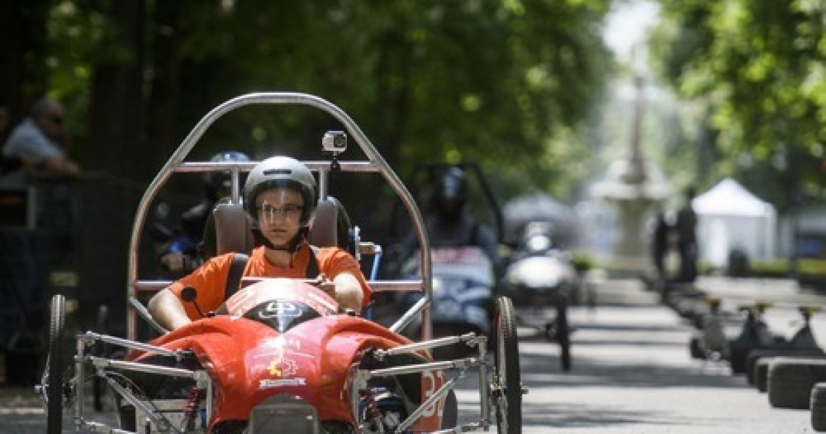 HUNGARY COMPRESSED AIR CAR RACE