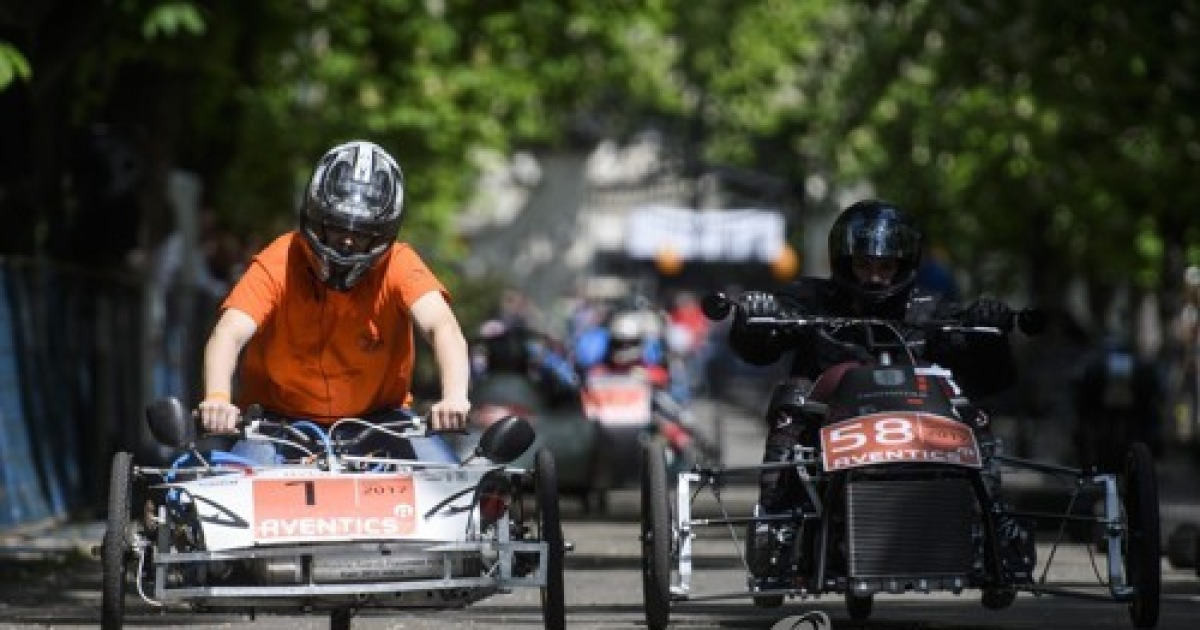 HUNGARY COMPRESSED AIR CAR RACE