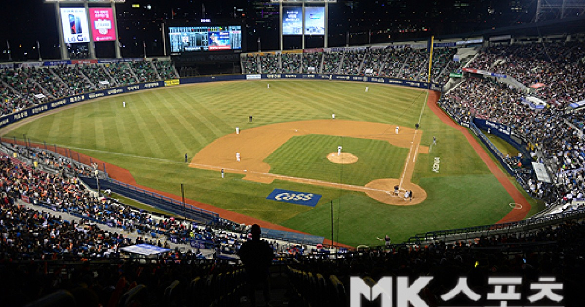 2017 KBO리그, 166경기 만에 200만 관중 돌파