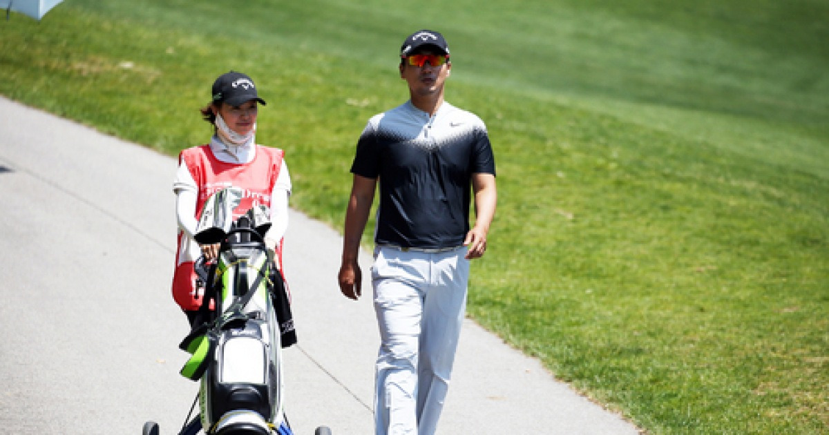 [KPGA]김대호, 데뷔 첫 선두..1R 6언더파