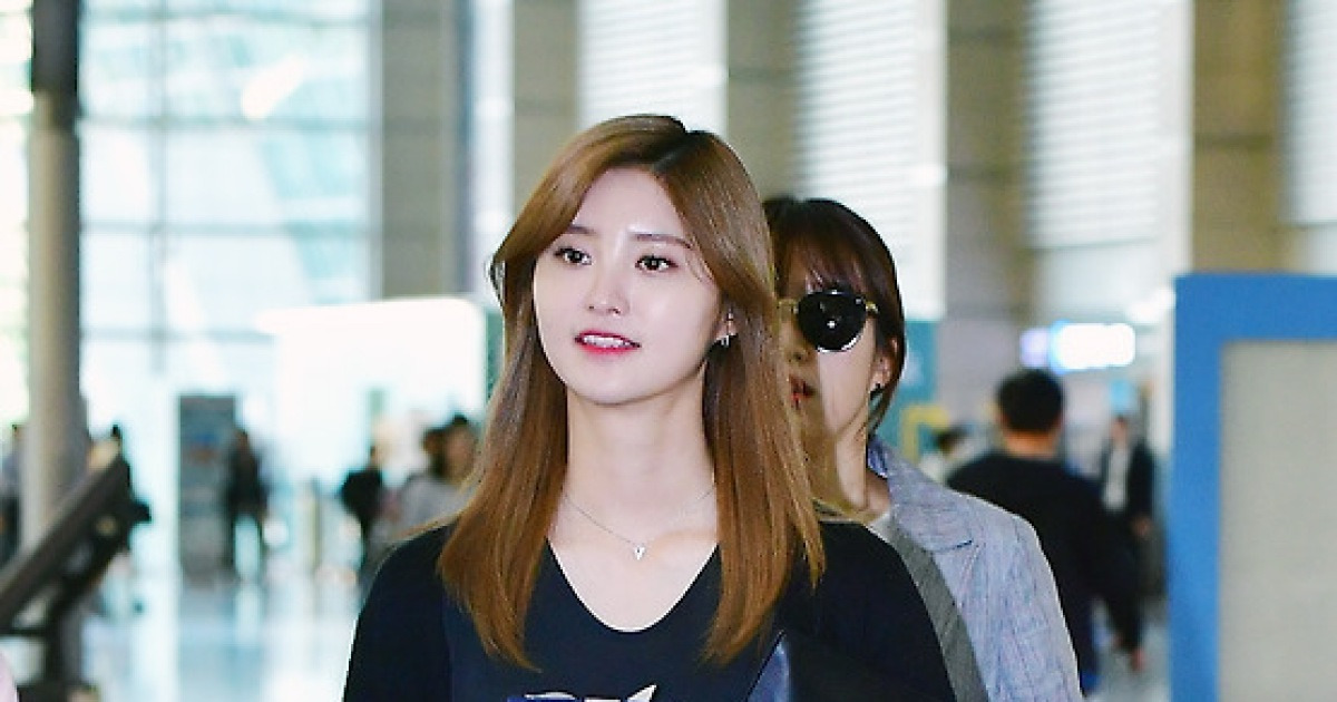 [포토엔HD] EXID 정화 '8등신 비율 돋보이는 출국길'(공항패션)