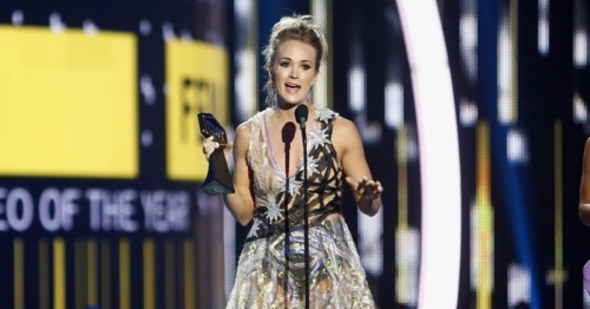 2017 CMT Music Awards - Show