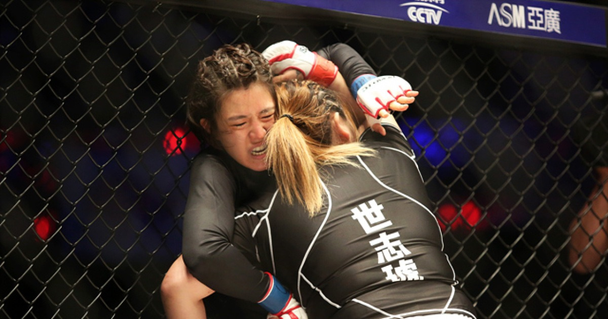 [포토] 파워에서 밀리는 천선유 - 로드FC 039 (31)