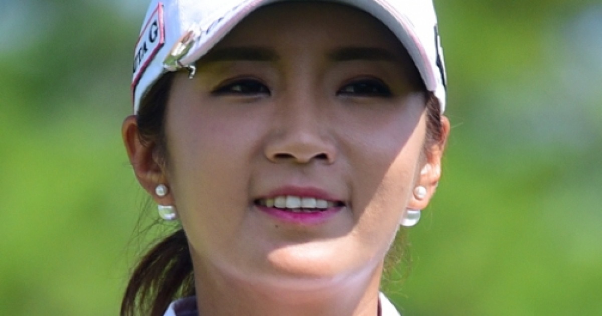 [JLPGA]'3연패 도전' 이보미, 4연속 줄버디로 회심의 반격