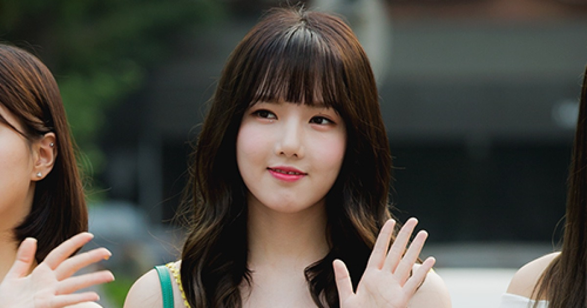 [bnt포토] 여자친구 예린 '흑발로 컴백했어요'