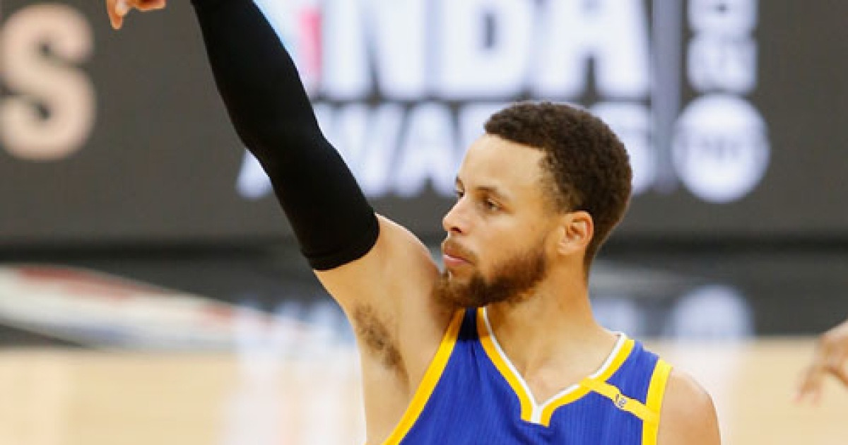 커리, GSW와 5년 2천300억에 재계약..NBA 역대 최고액