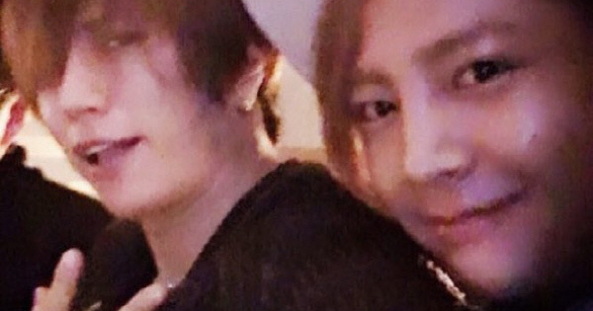 日 뮤지션 GACKT, SNS에 장근석과의 투샷.. 둘이 친한 사이?