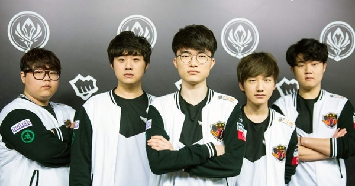 [LOL]SKT, 완벽한 기동전으로 플래시 울브즈 격파