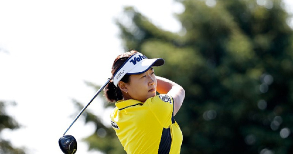 이일희, LPGA 시즌 첫 톱10 도전..손베리 크릭 2R 4위