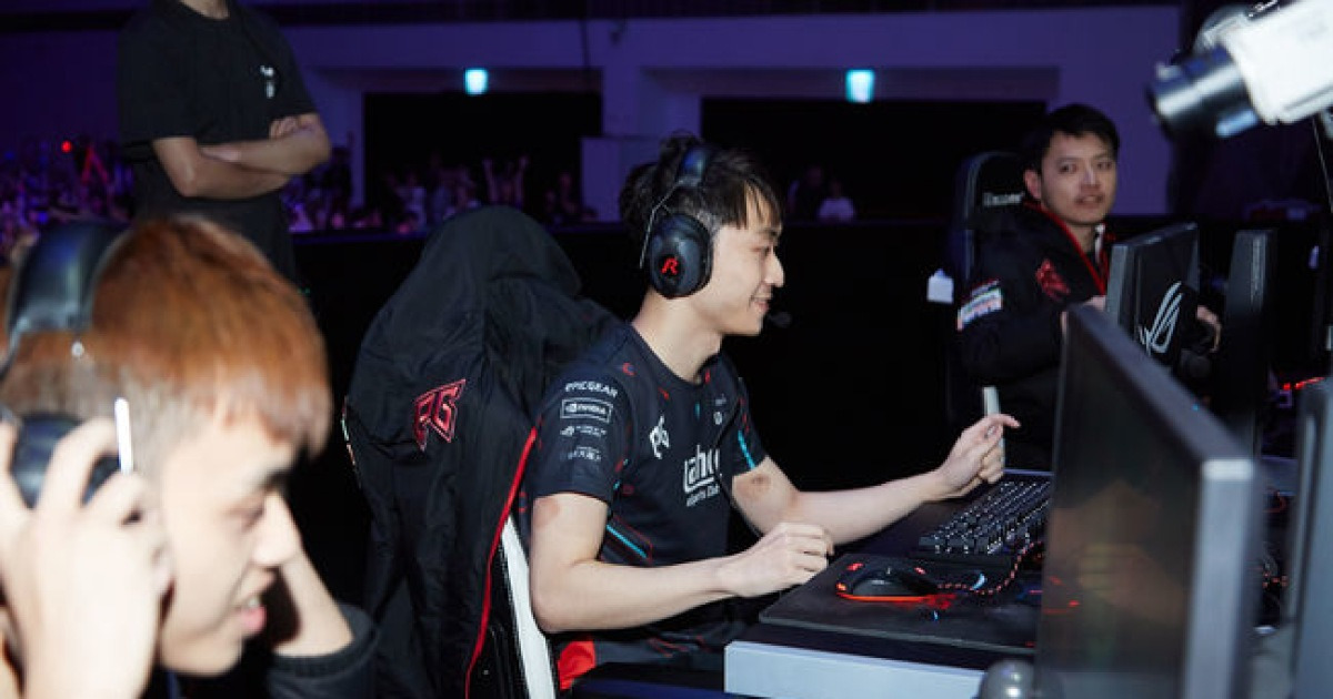 [리프트 라이벌즈] ahq, 60분 혈전끝에 EDG에 대역전승.. LMS 2-1 리드