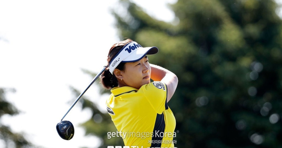 [LPGA] 이일희, 손베리 클릭 2R 공동 4위..김세영 기상 악화에 고전