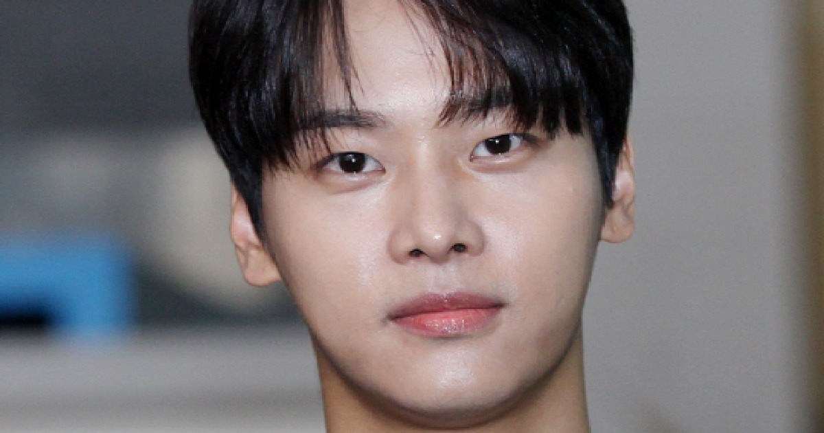 빅스(VIXX) 엔, 설레이는 심쿵 하트! (김포공항 출국)