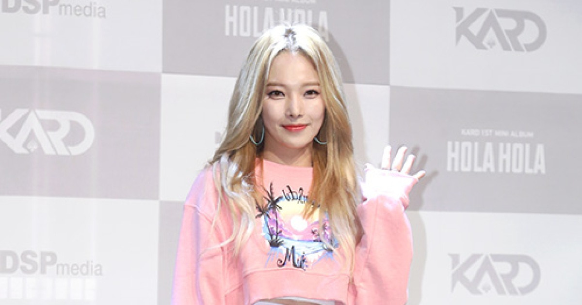 [bnt포토] KARD 전소민 '군살 찾아볼 수 없는 완벽 몸매'