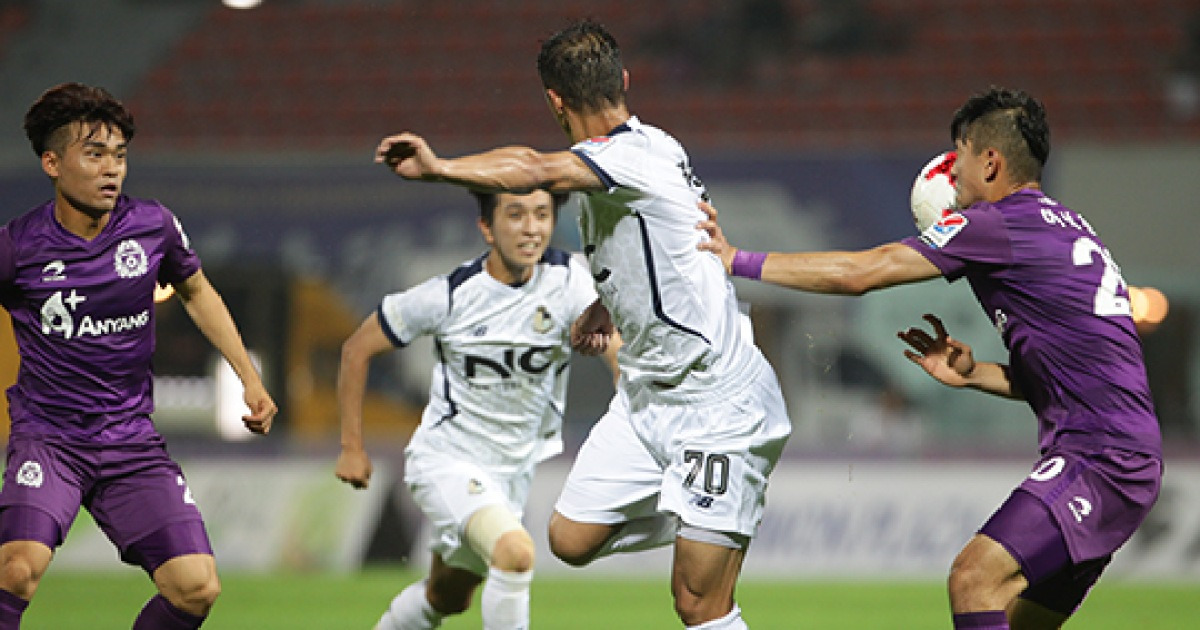 [B11포토] 알렉스, '감각적인 패스'