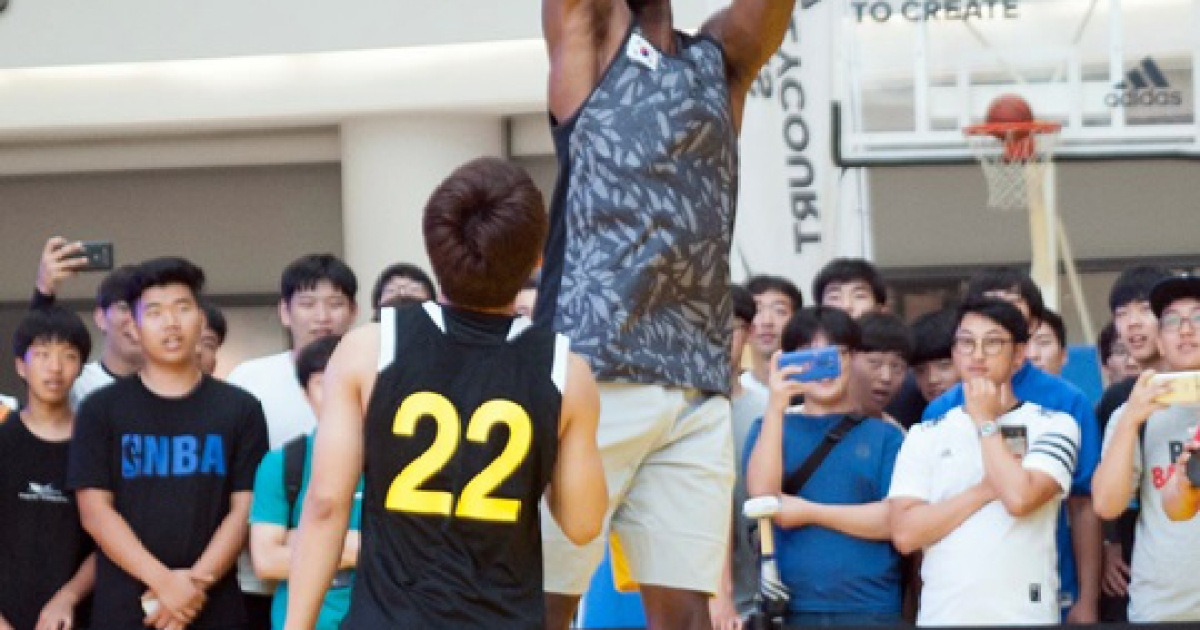 [BK포토] Adidas Crazy Court 위긴스 "이 정도는 쉽지"