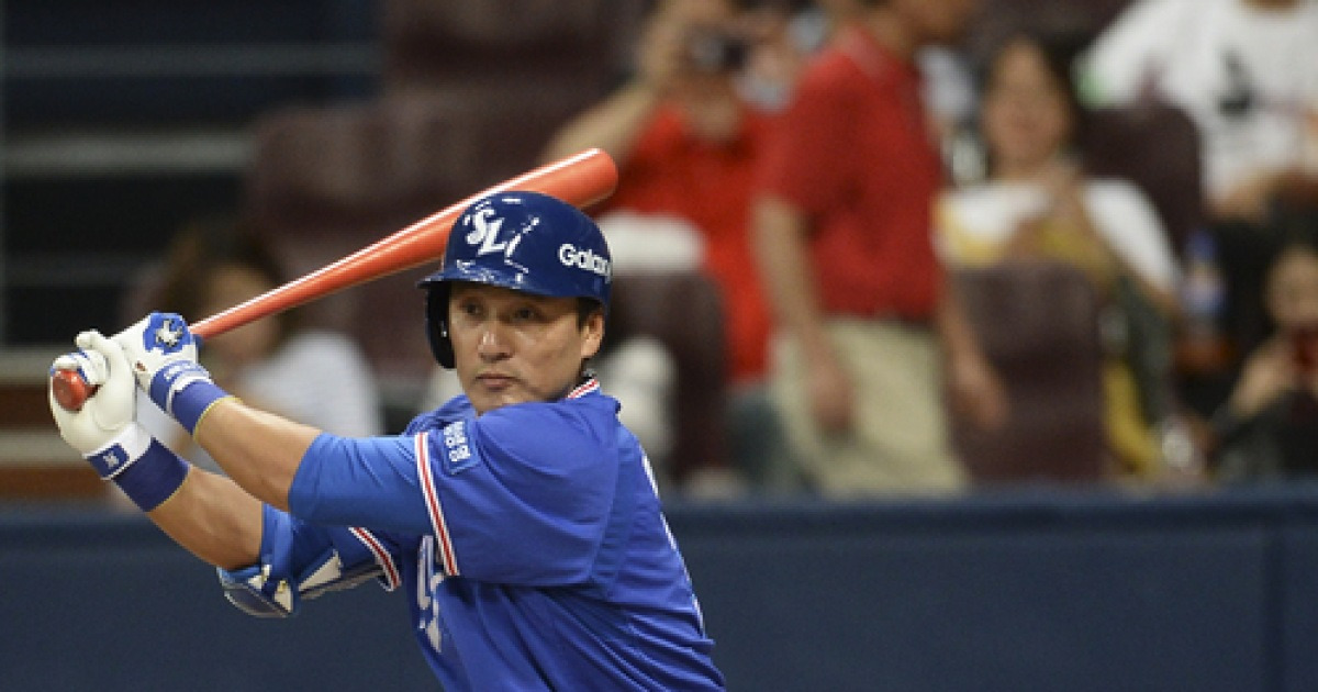 KBO리그 개인 첫 4,000루타 만드는 이승엽