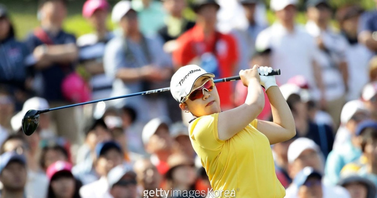 [JLPGA] 신지애, 다이토 겐타쿠 레이디스 3R 공동 4위..김하늘 공동 7위