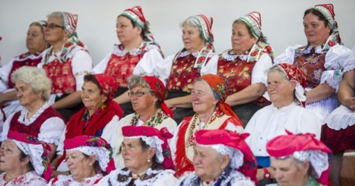 HUNGARY TRADITIONS