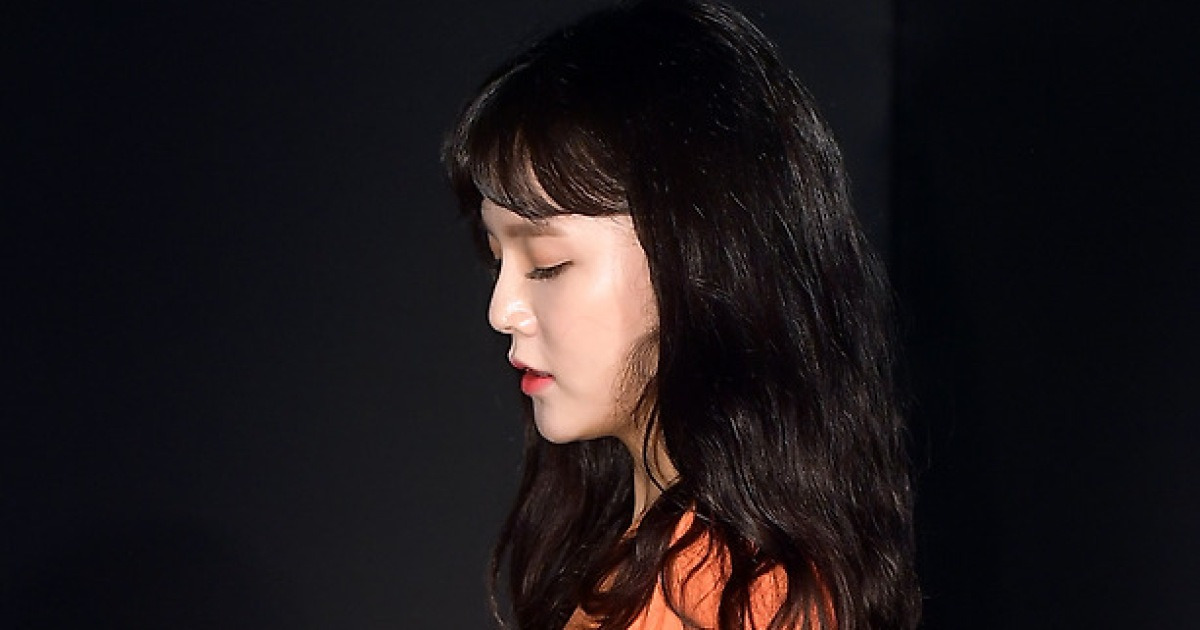 [포토엔HD] AOA 지민 '시선 사로잡는 햄버거 타투'