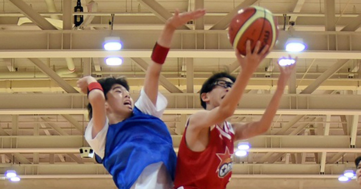 [BK포토]오리온 닥터유 에너지바배 3X3 "수비를 피해 레이업"