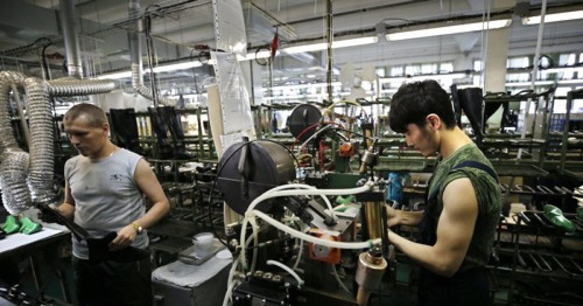RUSSIA ECONOMY SHOE FACTORY
