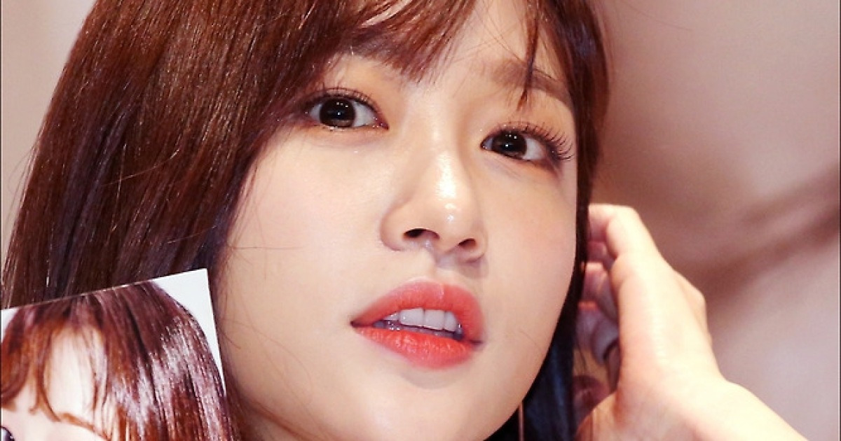 포토]하니 '심쿵눈빛 발사'