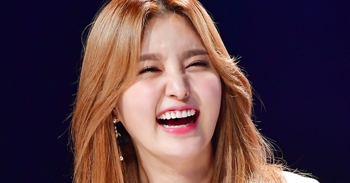 [포토엔HD] EXID 정화 '웃음 빵 터져도 예쁨 한가득'