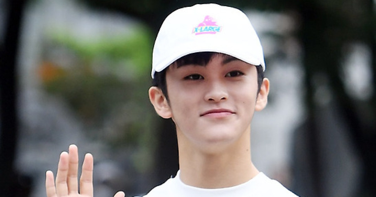 [TD포토] NCT드림 마크 '숨길 수 없는 잘생김'