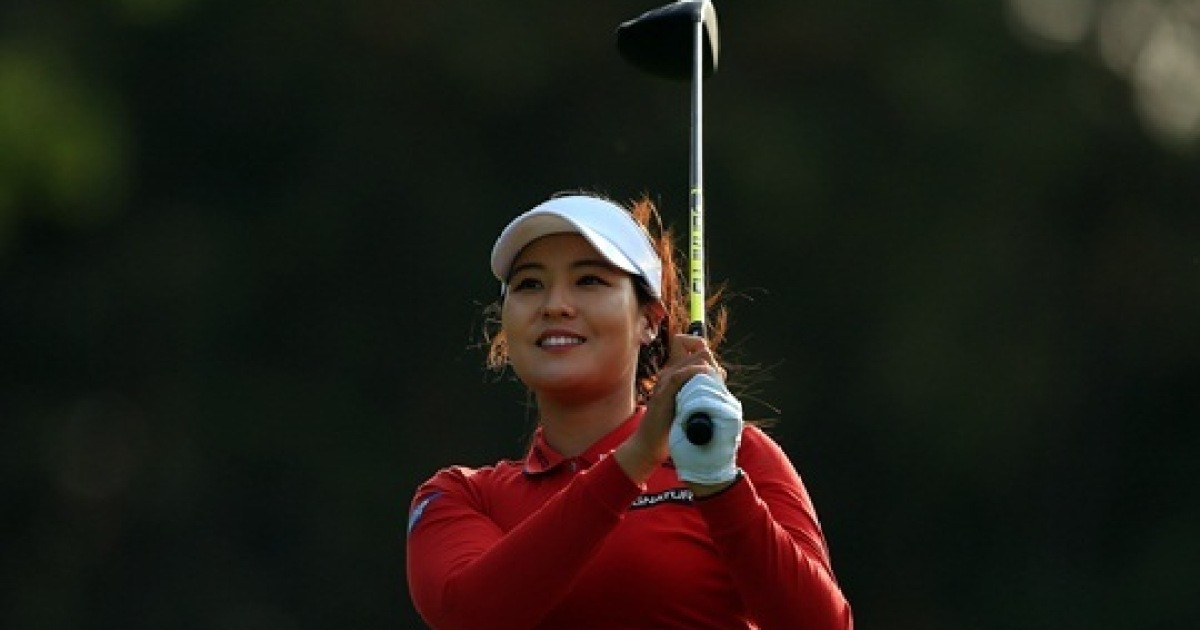 LPGA 2R 단독선두 전인지 "우승할 준비됐다"