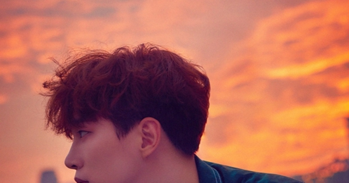 '첫 솔로' 2PM 준호, 오늘(1일) 수록곡 'FINE' MV 선공개