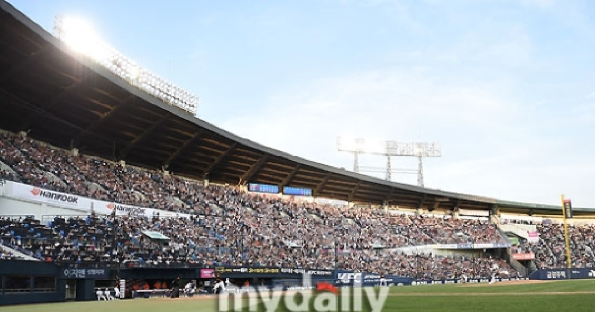KBO리그, 3년 연속 700만 관중 돌파