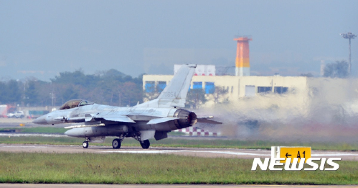 출격하는 (K)F-16