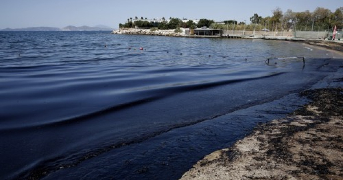 GREECE POLLUTION OIL SPILL