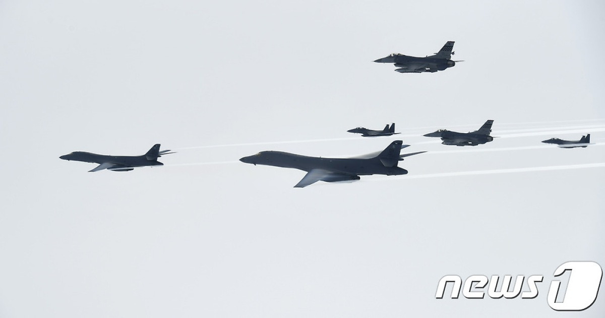 美 B-1B 2대·F-35B 4대, 한반도 다시 전개해 北 폭격훈련