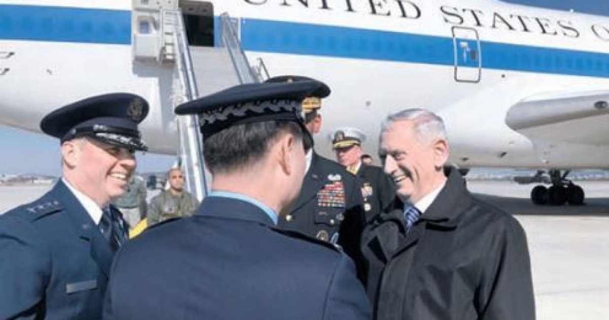 '둠스데이 항공기' E-4B, 내부 모습 공개