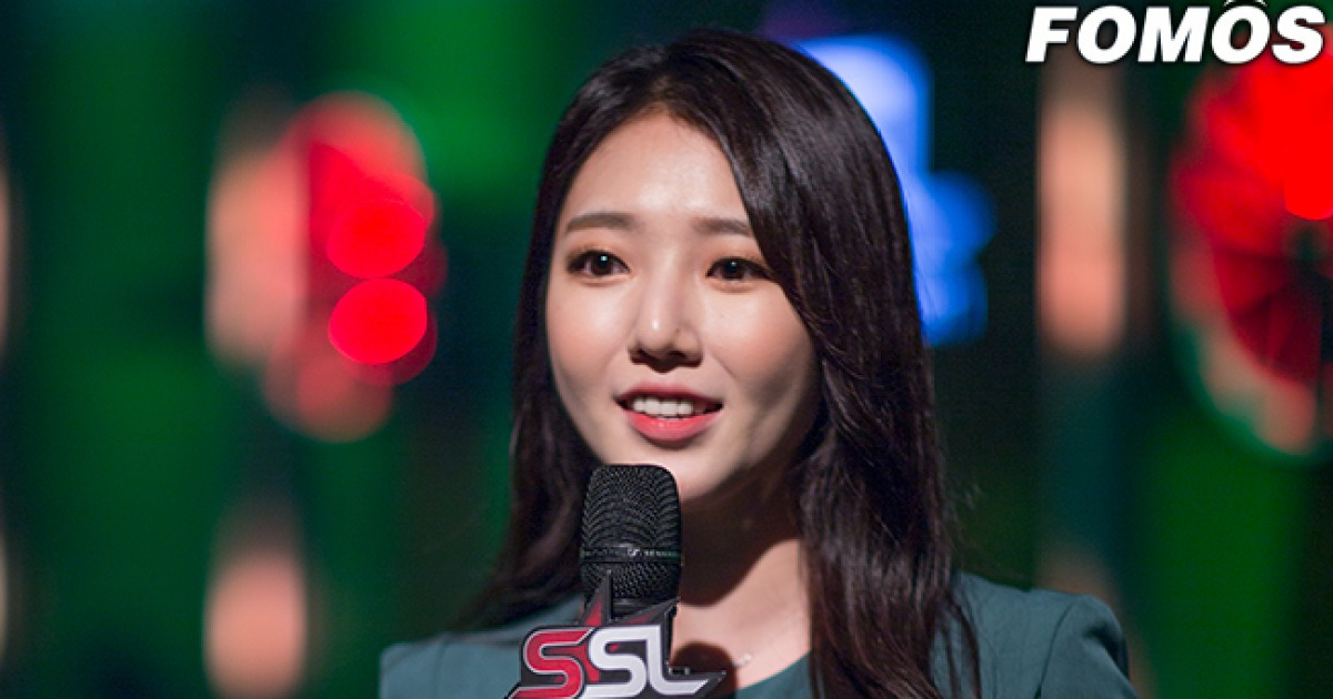 [포토] SSL 이현경 아나운서 "매치 포인트 살펴보시죠"