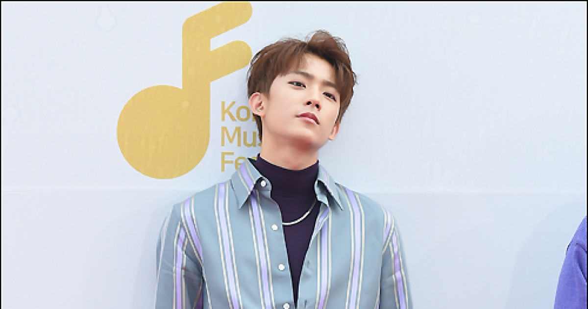 [MD포토] B1A4 공찬, '분위기 있는 가을 남자'